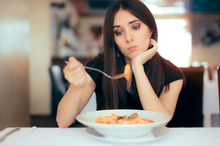 Signs of ARFID Eating Disorder and How to Treat It